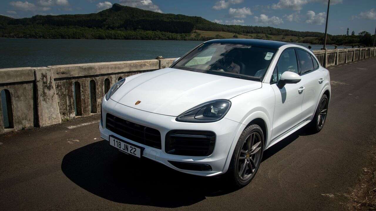 [Essai] Porsche Cayenne E-Hybrid Coupé : L’électricité au service des ...